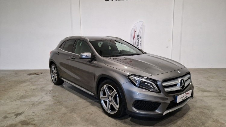 Mercedes-Benz Classe GLA 180 AMG-LINE - SUV - Auto TM